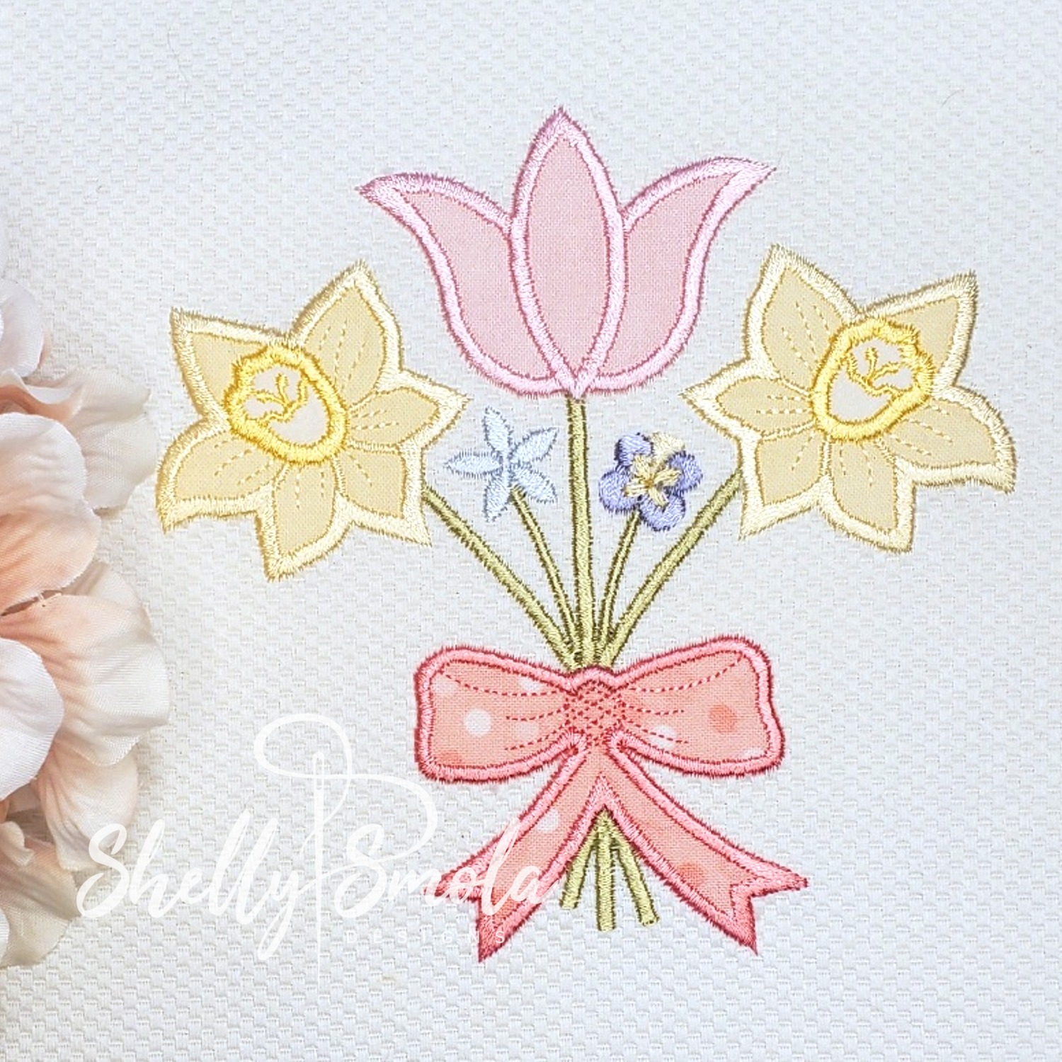 May Bouquet Applique - Shelly Smola Designs - Machine Embroidery ...