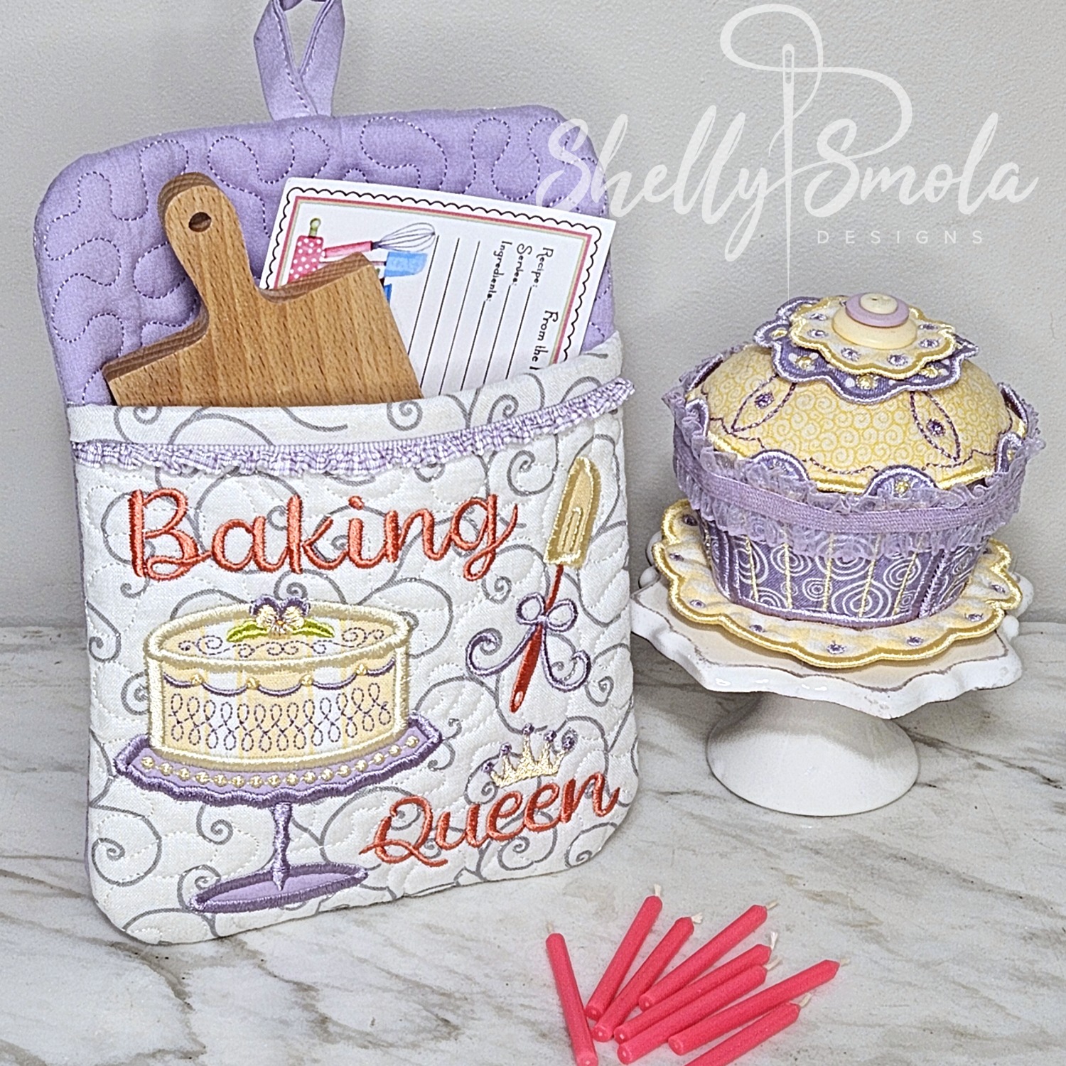 Baking Queen - Shelly Smola Designs - Embroidery - Shelly Smola Designs