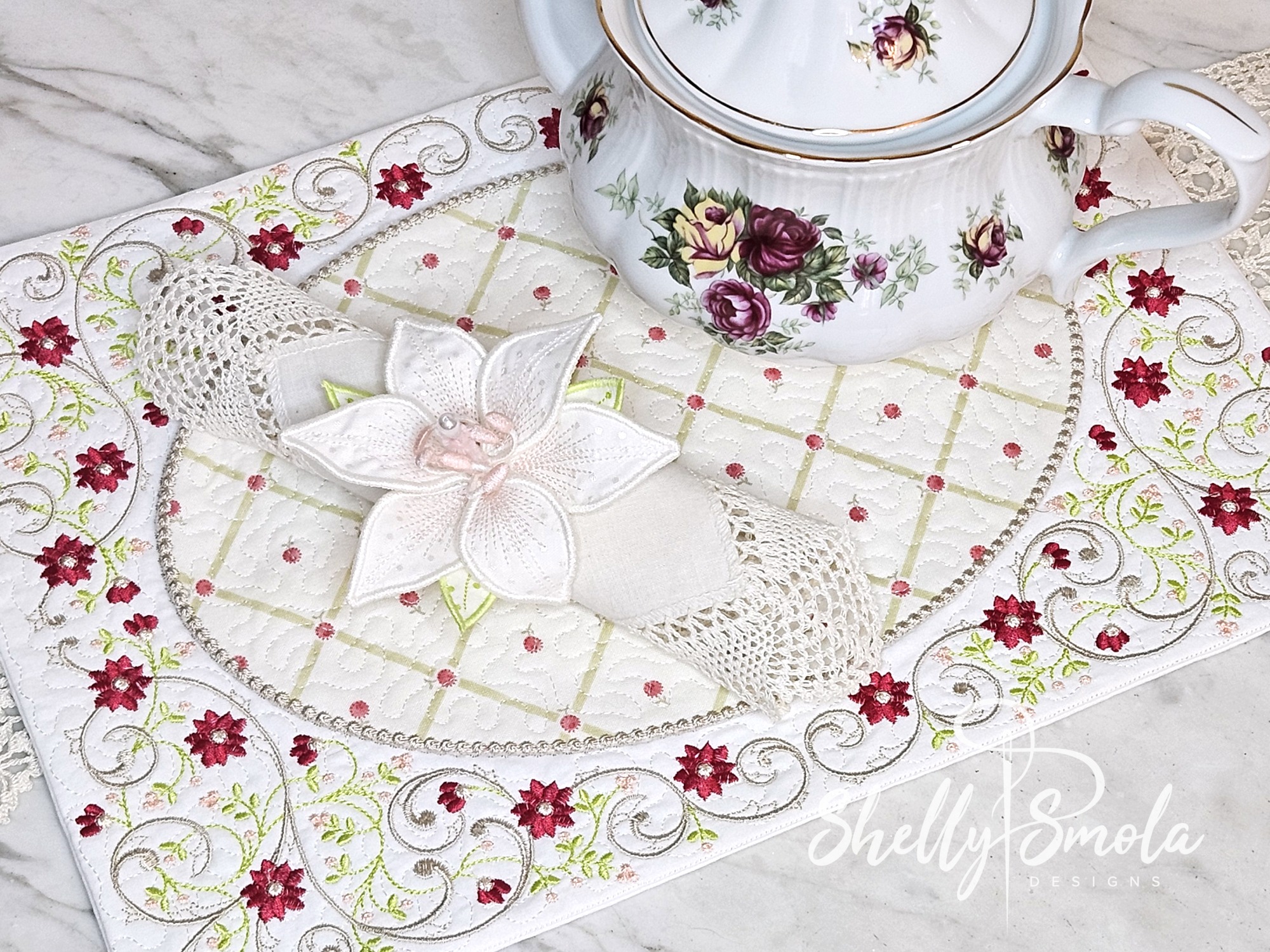 Poinsettia Placemat - Shelly Smola Designs - Machine Embroidery Designs ...