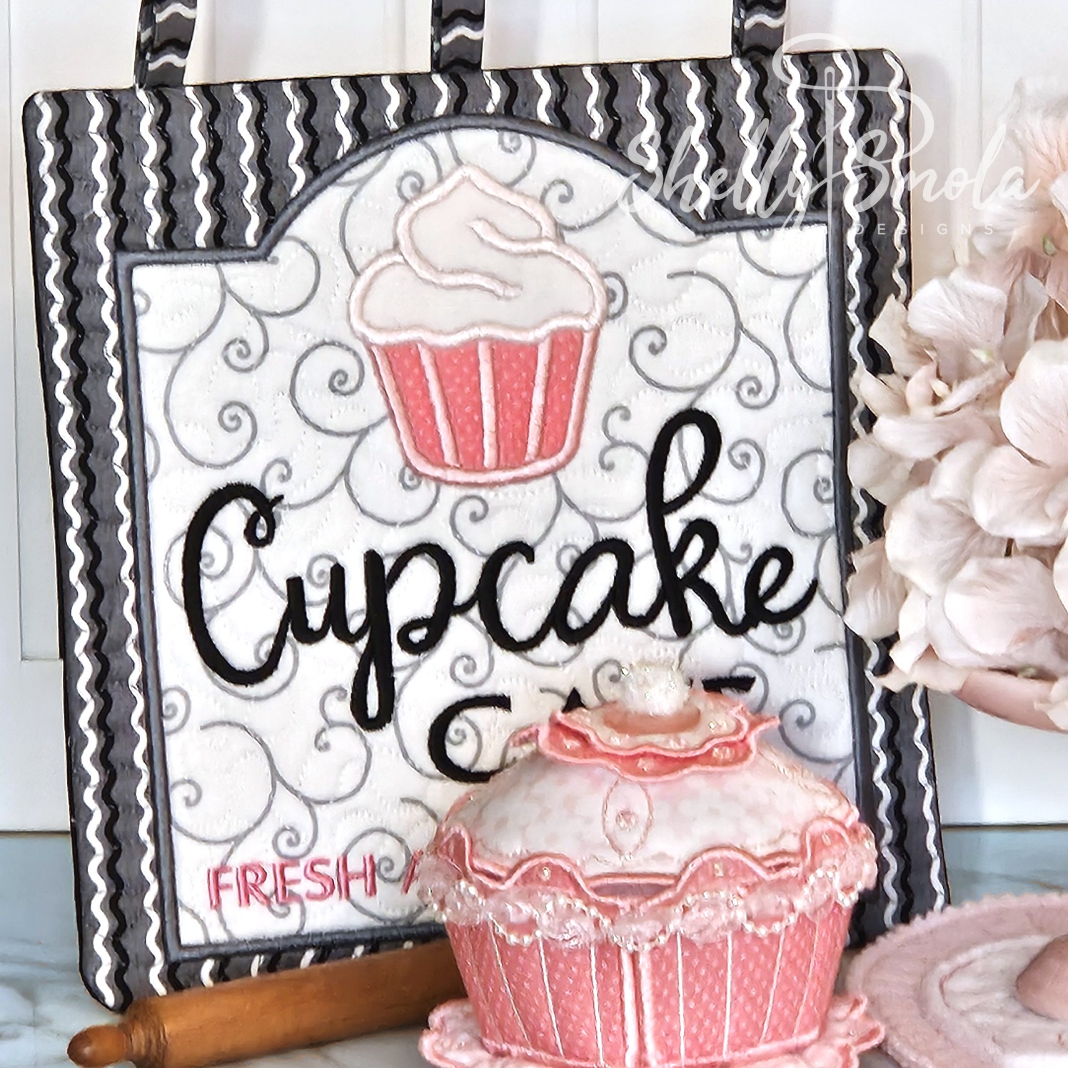 Cupcake Cafe Sign - Shelly Smola Designs - Embroidery - Shelly Smola ...