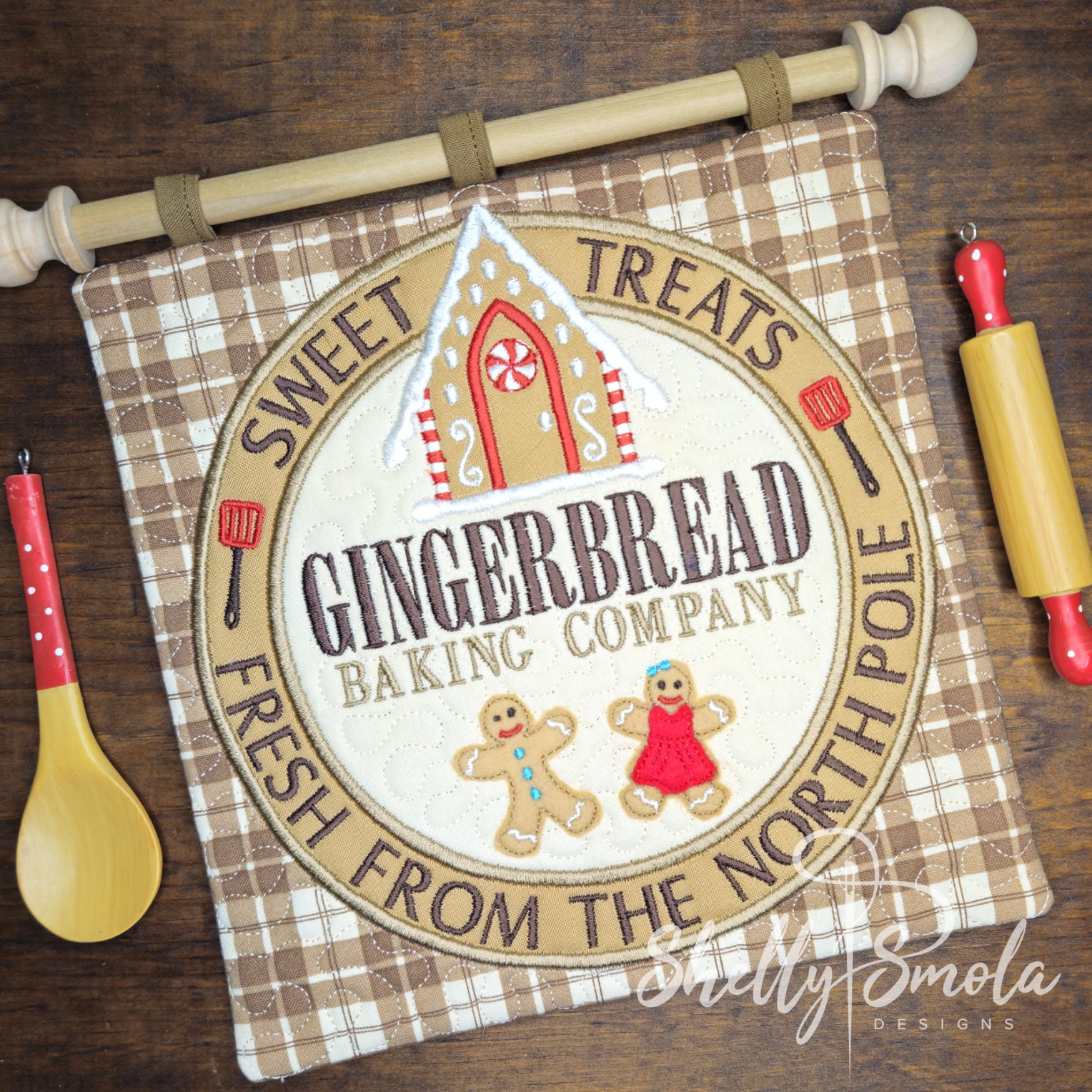 Gingerbread Baking Company - Shelly Smola Designs - Machine Embroidery ...